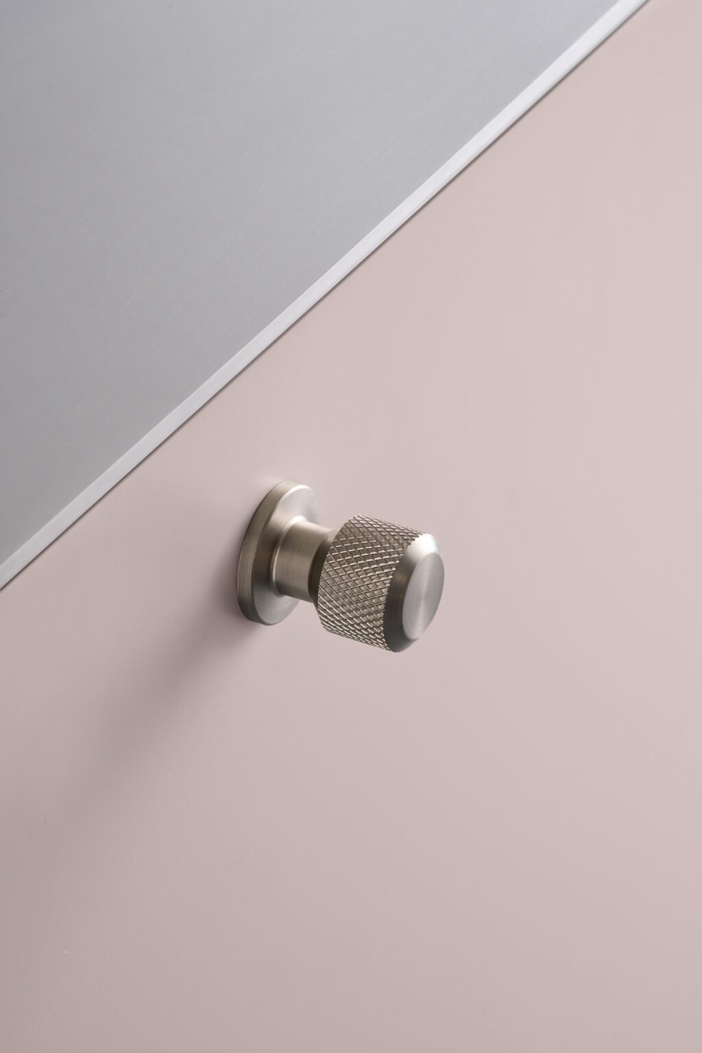 Manor Inox Round Knob - Dunvara Kitchen & Interior Design
