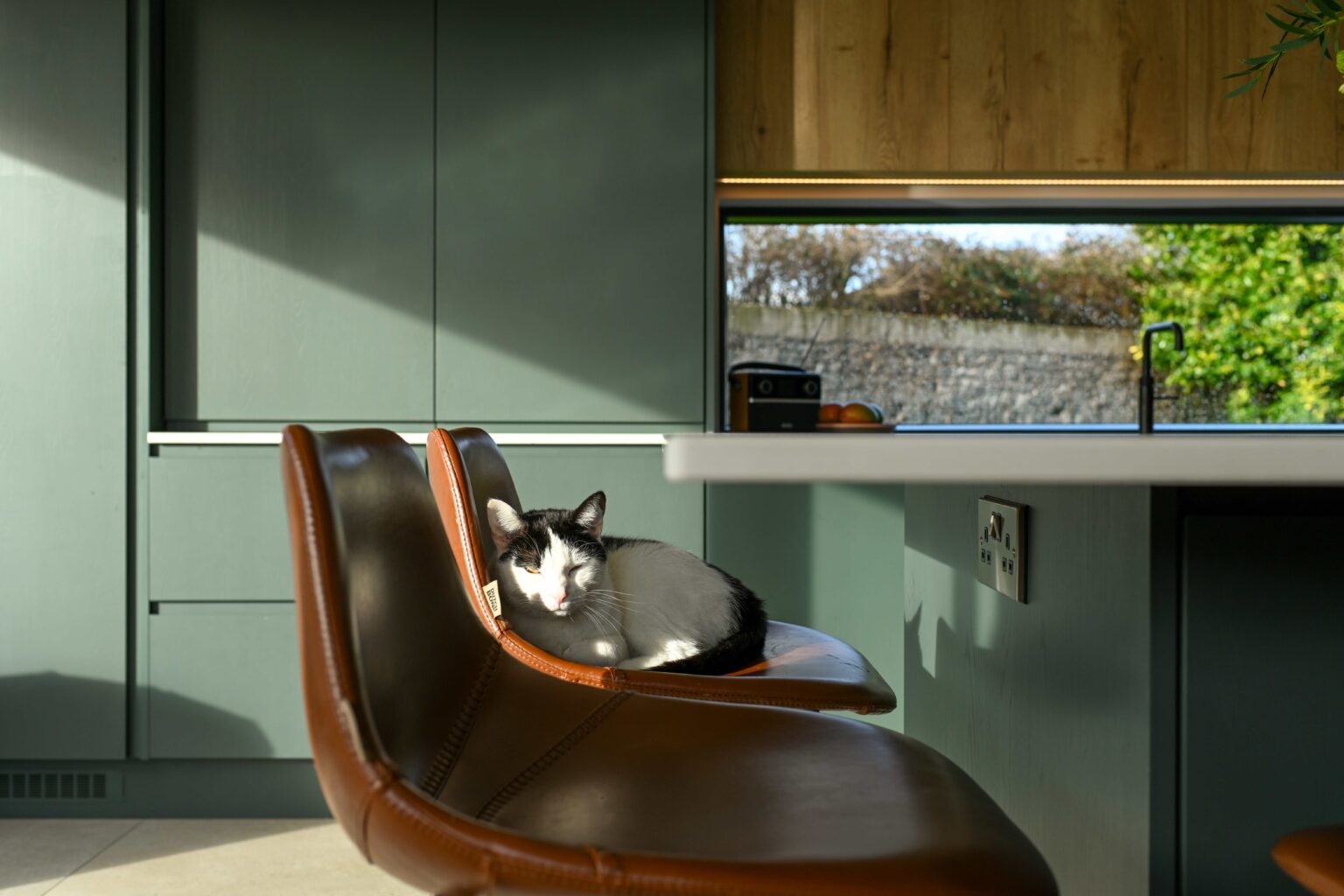 A Bespoke Kitchen Extension & Smart Storage You Will Love - Dunvara ...